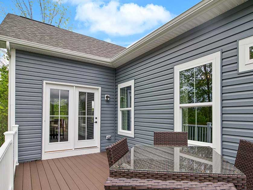 Why Siding Replacement Is Better Than a Paint Job